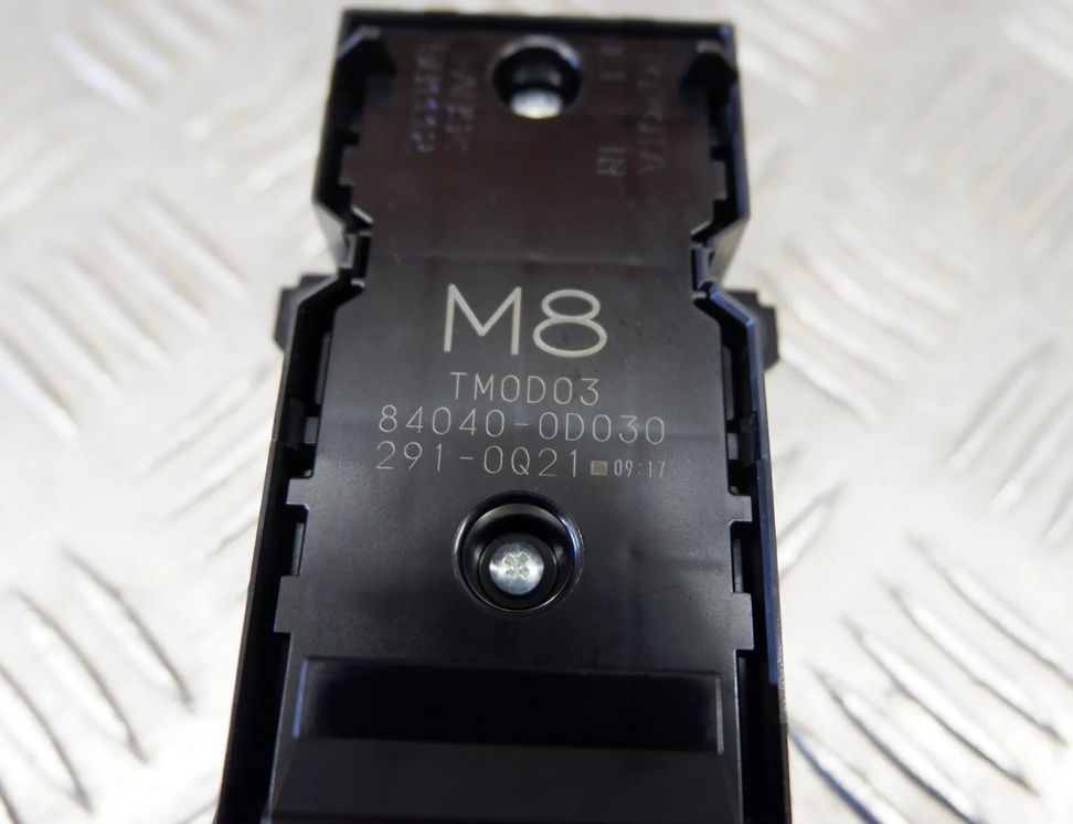 TOYOTA Yaris 4 generation (2020-2023) Front Right Door Window Switch ...